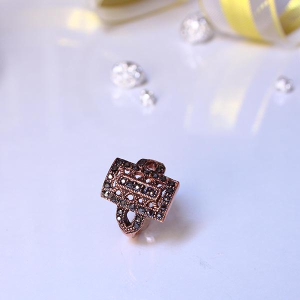 انگشتر مسی دخترانه و زنانه نگین دار مارکازیت طرح مستطیل کد JW276 - فروشگاه زوین